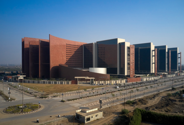 The Surat Diamond Bourse Unify The Vast Diamond Community | Morphogenesis