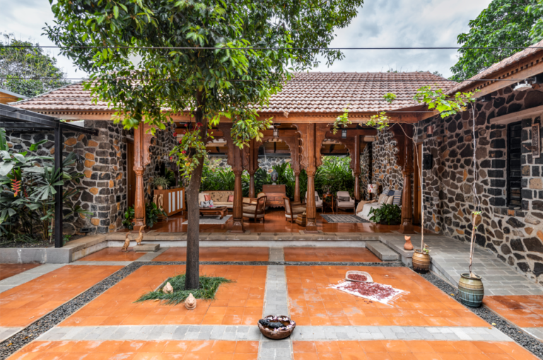 This Indian Farmhouse is Retrieved from an Old Wada (Mansion) | Environ ...