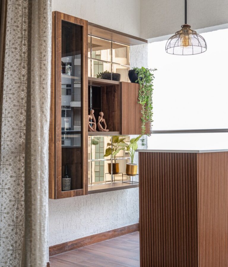 4 Bedroom Apartment Offers A Tranquil Escape From The Urban Frenzy ...