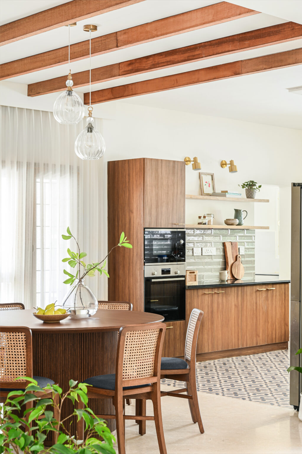 Cottage Interior Design Style: 20 Ideas For An English House