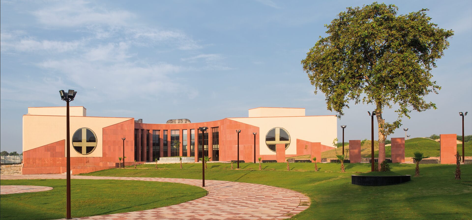 This Community Centre Emulates The Vibrancy Of The Indian Bazaar ...