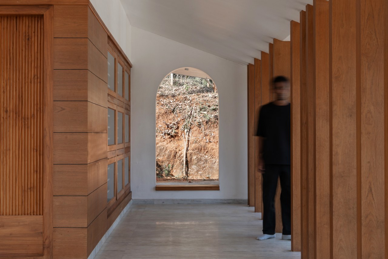 The H-Shaped House Plan Has A Communal And Private Spaces | Malabar ...