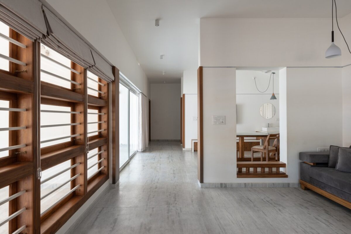 The H-Shaped House Plan Has A Communal And Private Spaces | Malabar ...