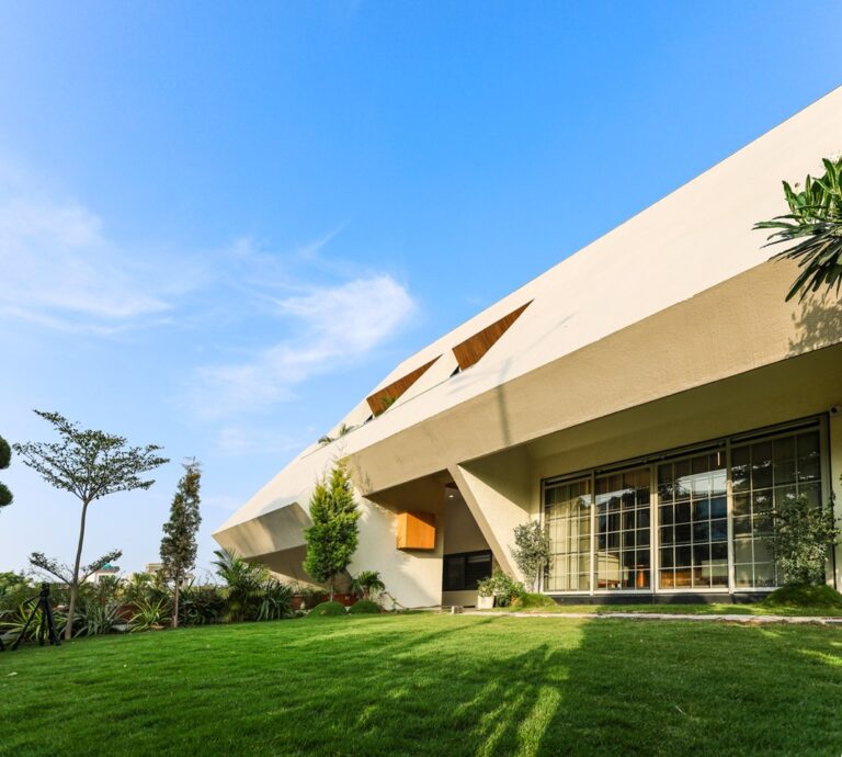 Home in Indore Has An Air of Elegant Simplicity | AS Design Atelier and ...