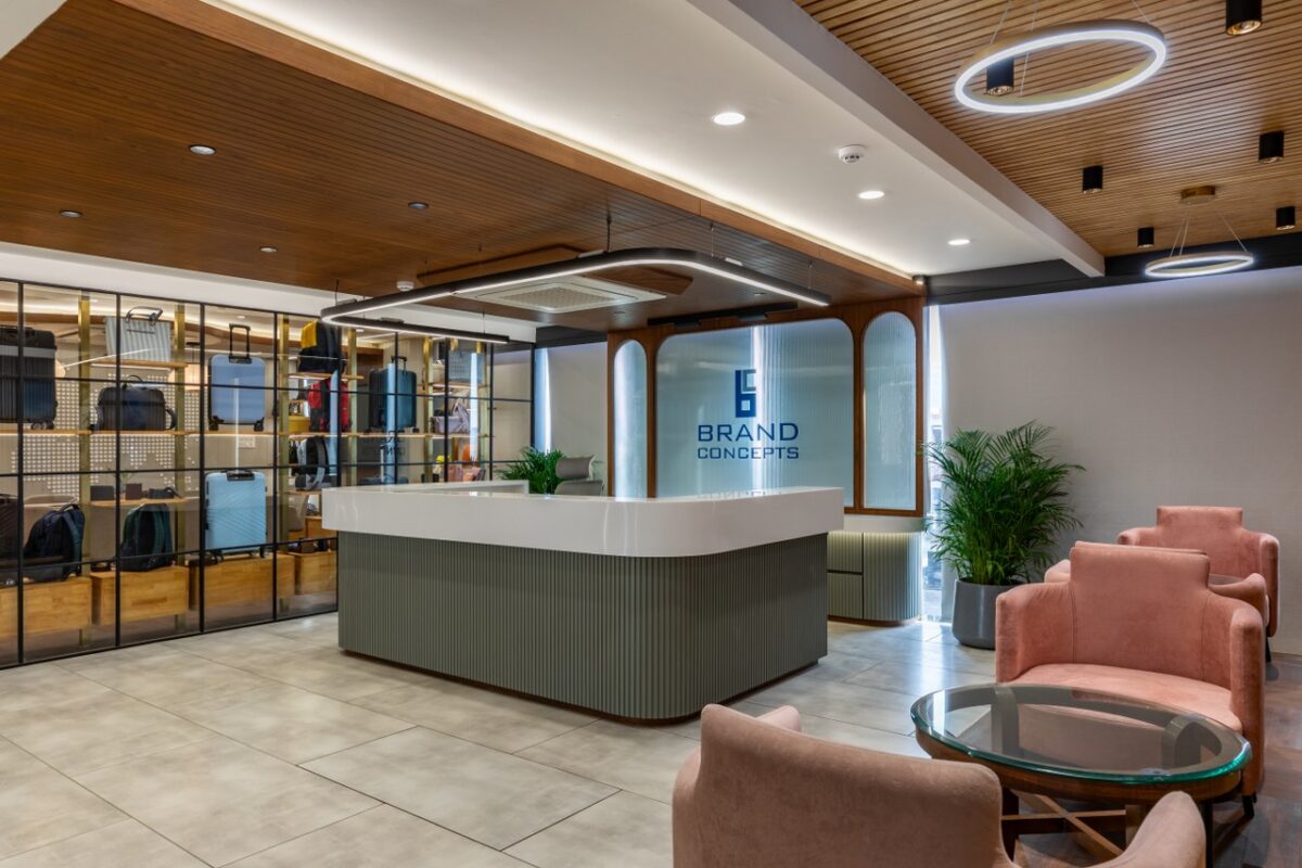 The Interior Design Of Office Create A Seamless Loop Of Circulation ...