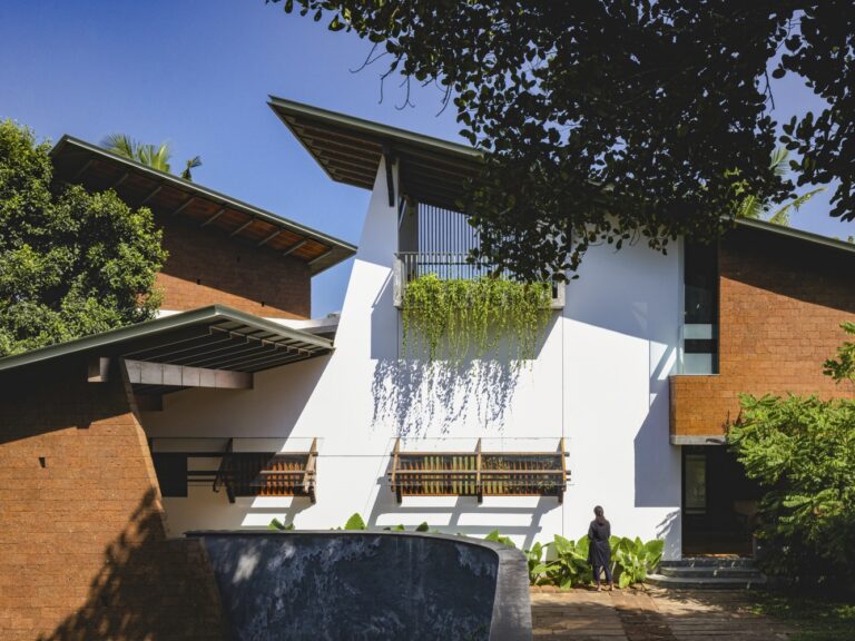This Paddy House Is A Residence For A Couple With Friends And Family ...