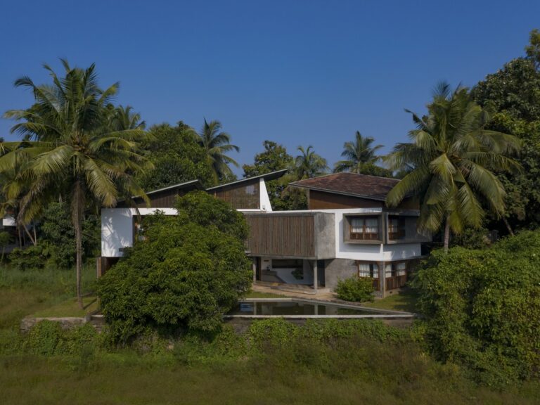 This Paddy House Is A Residence For A Couple With Friends And Family ...