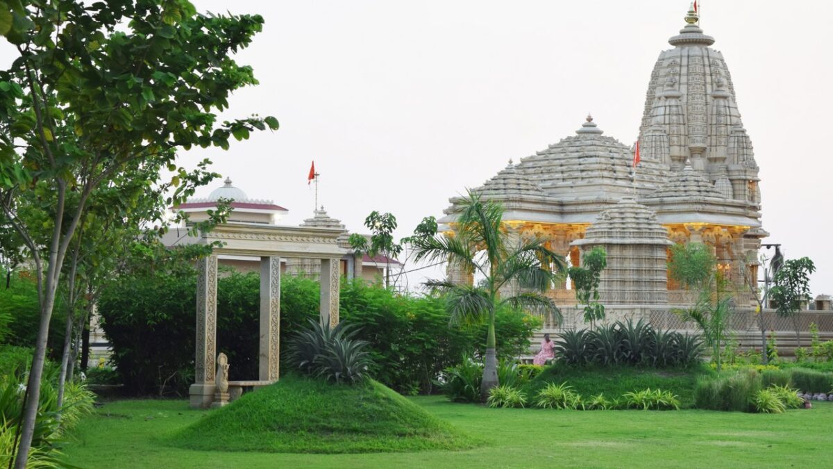 Umreth Party Plot Blends Spirituality With The Vibrance Of Social ...