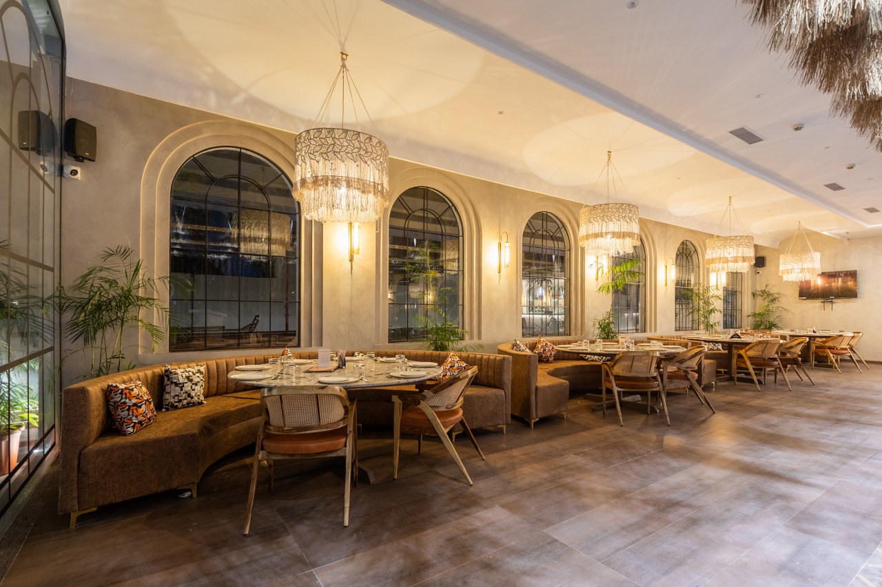 A Rustic Restaurant Brings The Tranquility Of Beachside | Imagine ...