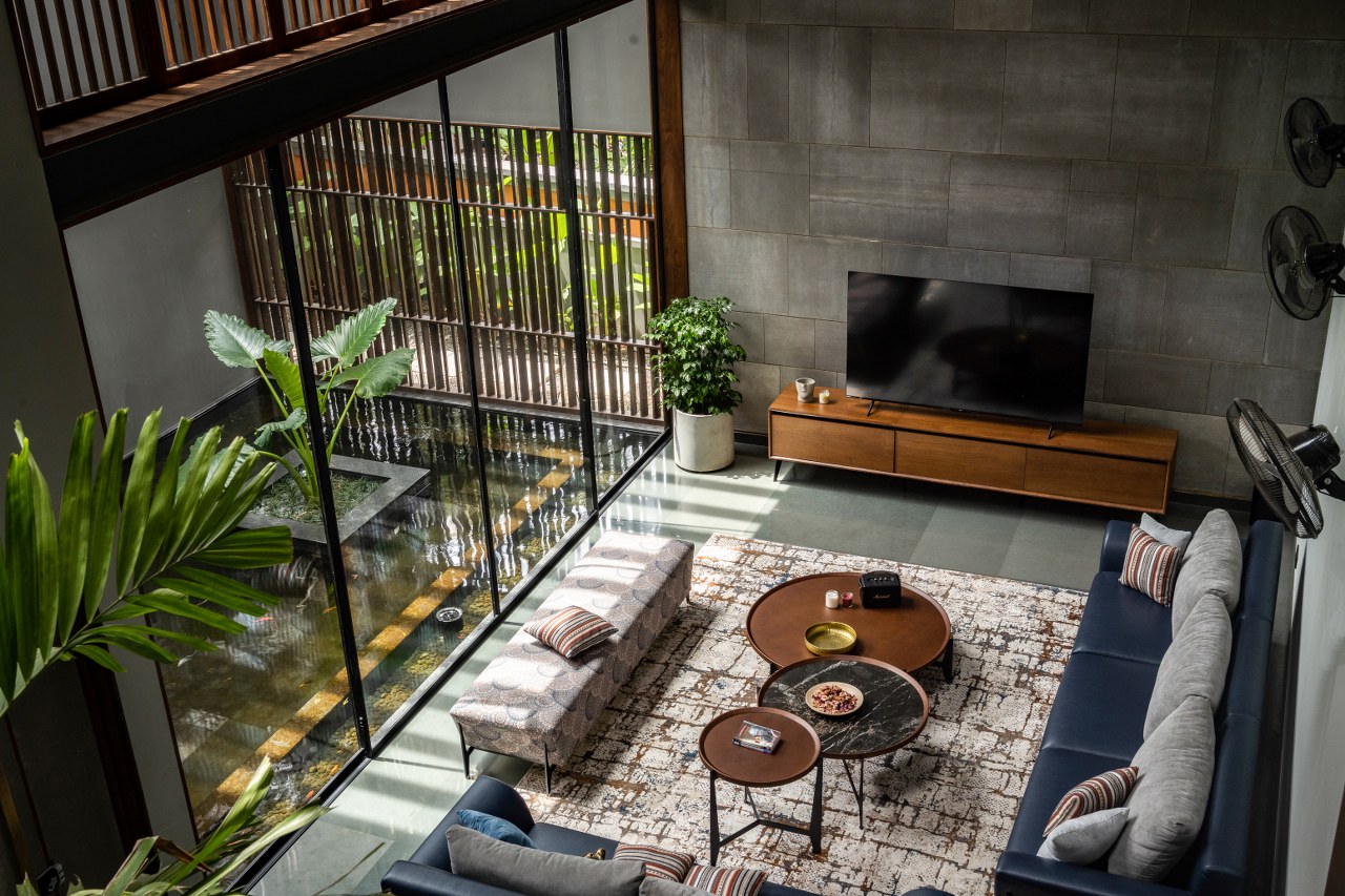 A Quintessential Tropical Modern House Nestled In The Coastal City Of ...