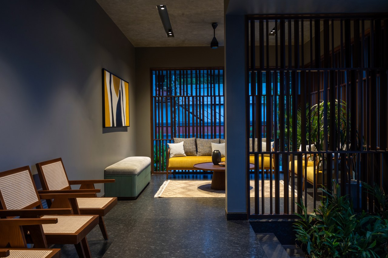 A Quintessential Tropical Modern House Nestled In The Coastal City Of ...