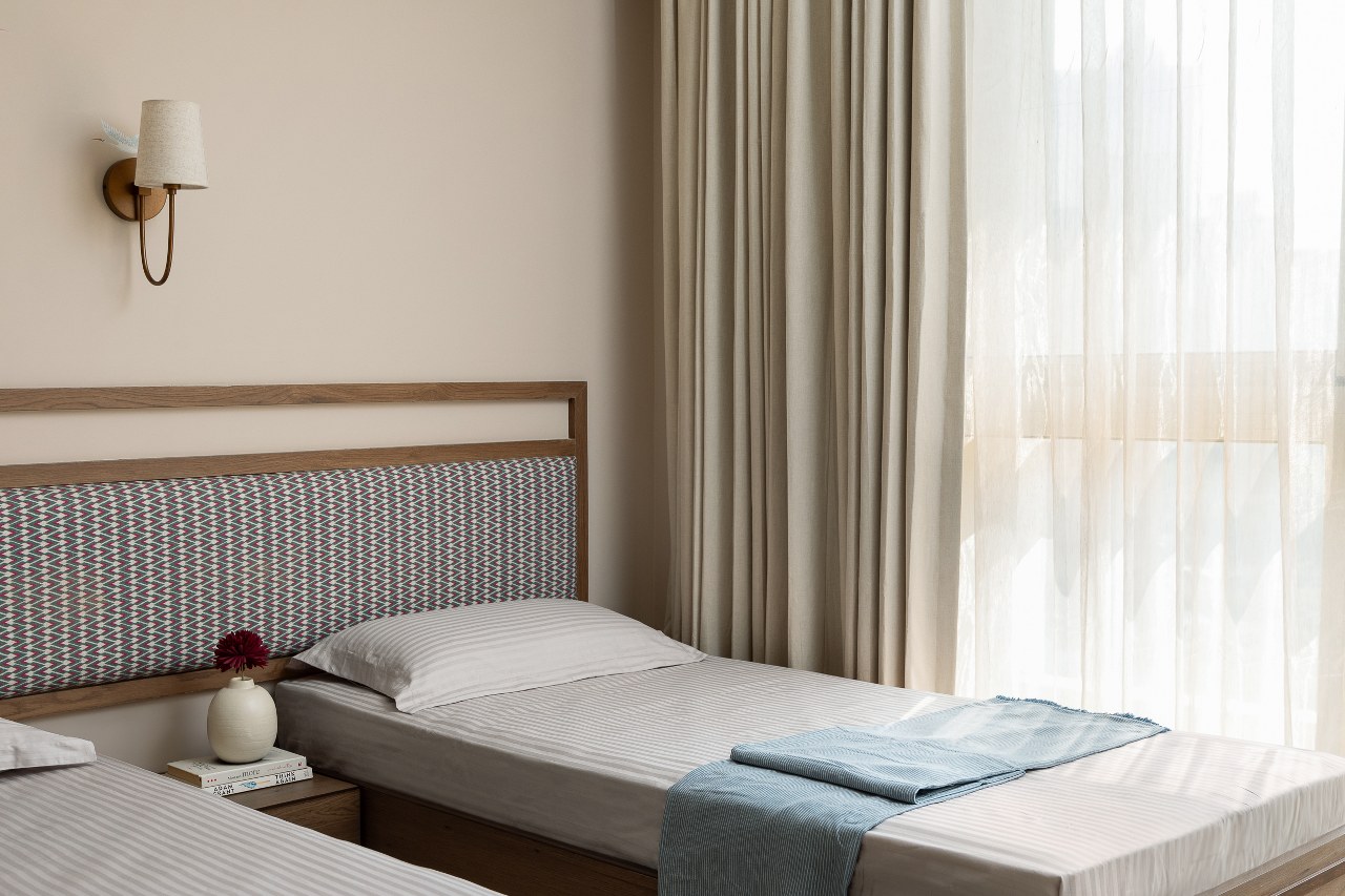 This 3bhk Flat Interior Design Infuses a Touch of South Indian ...
