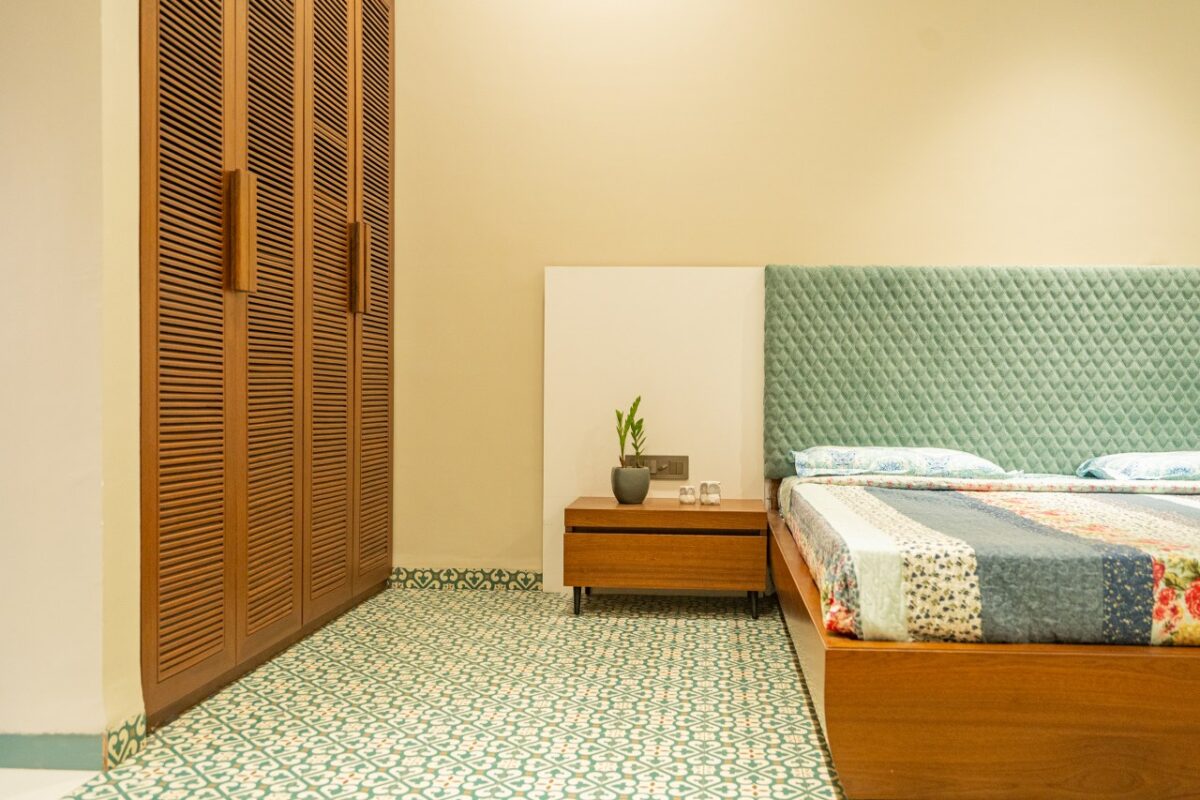 This 4500 sq ft Home Stands as a Testament to Modern Design Principles ...