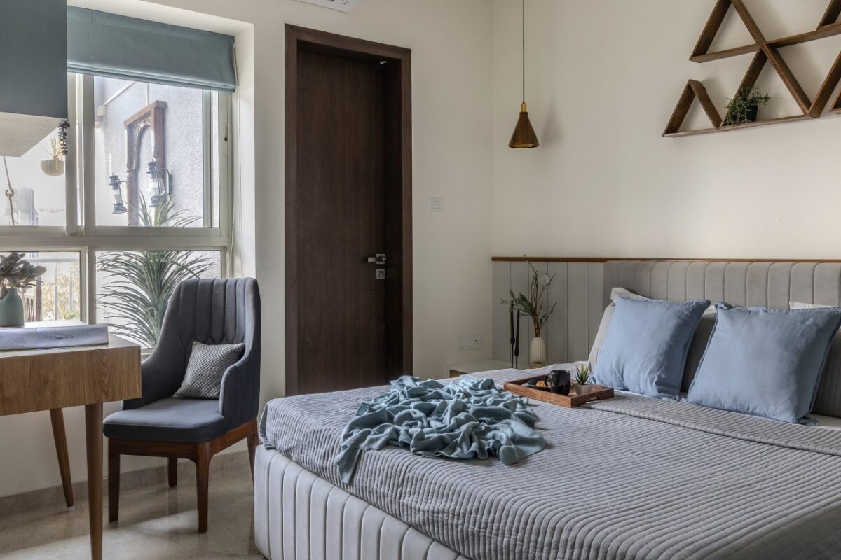 The Interiors Of This Flat In Pune Does Justice To The Welcoming Family ...