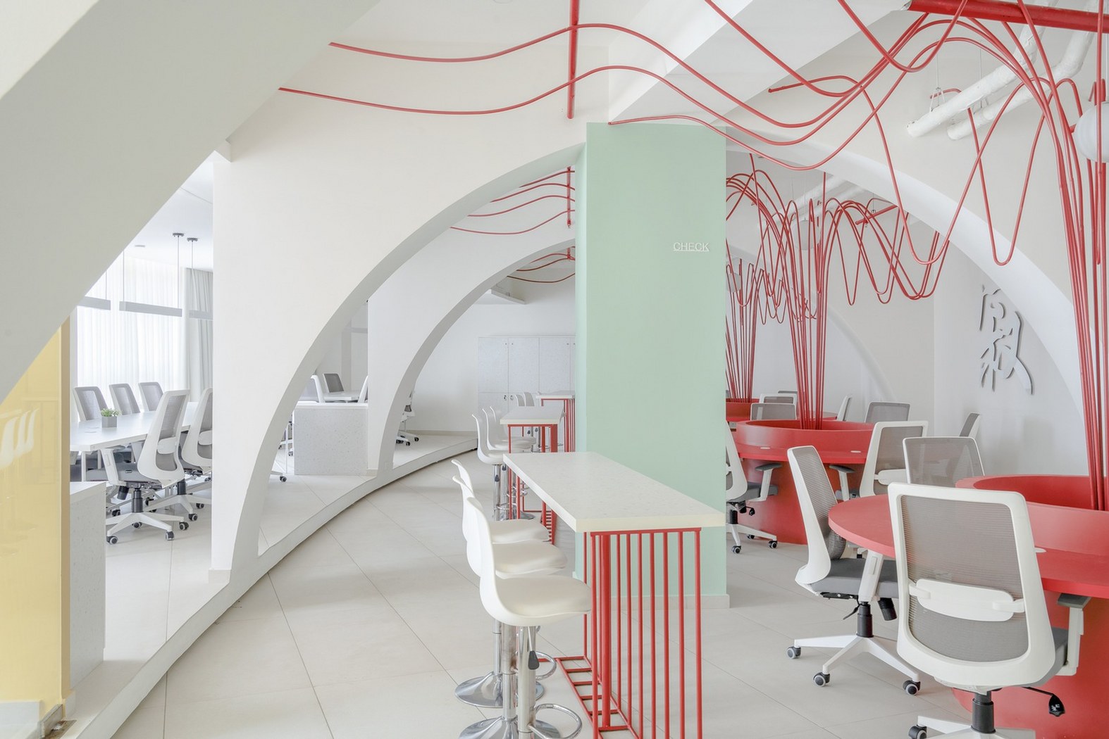 Elance Learning Center HQ Roots Their Ideologies Within A Limited Space ...