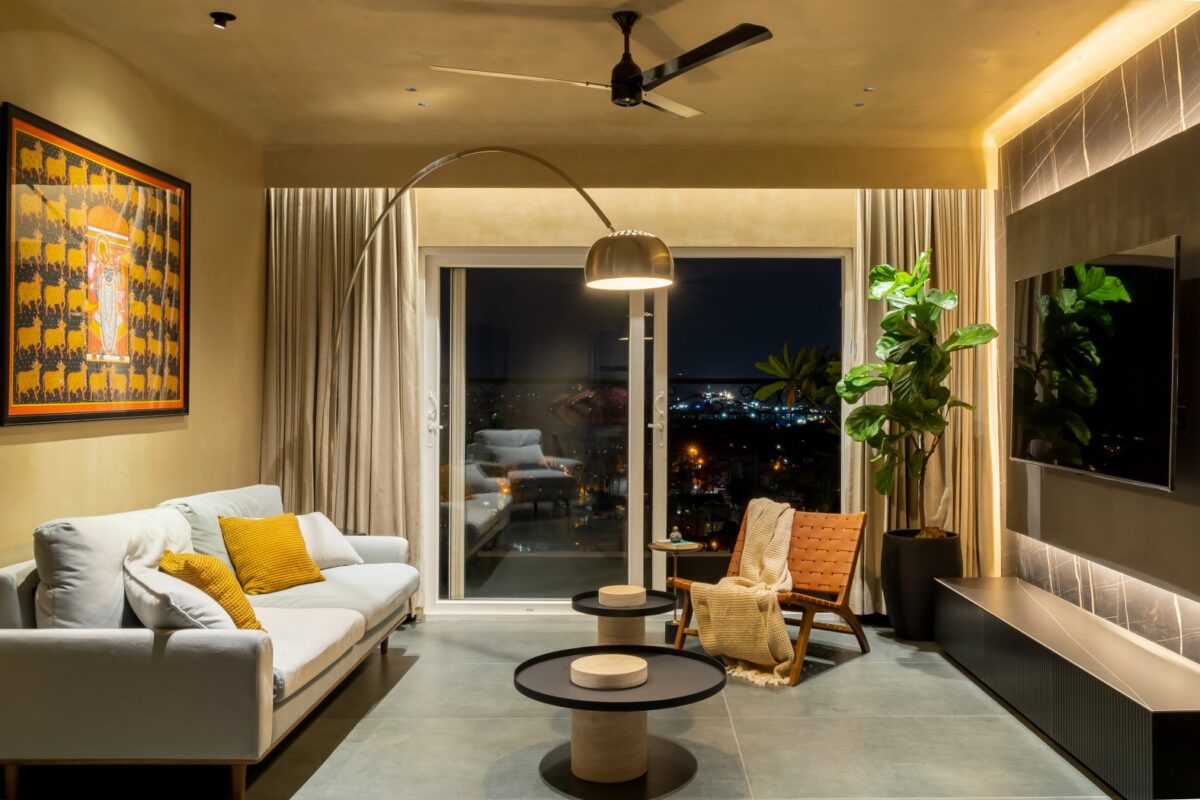 The Interior Of This Modern Indian House Design Has A Warm Earthy ...