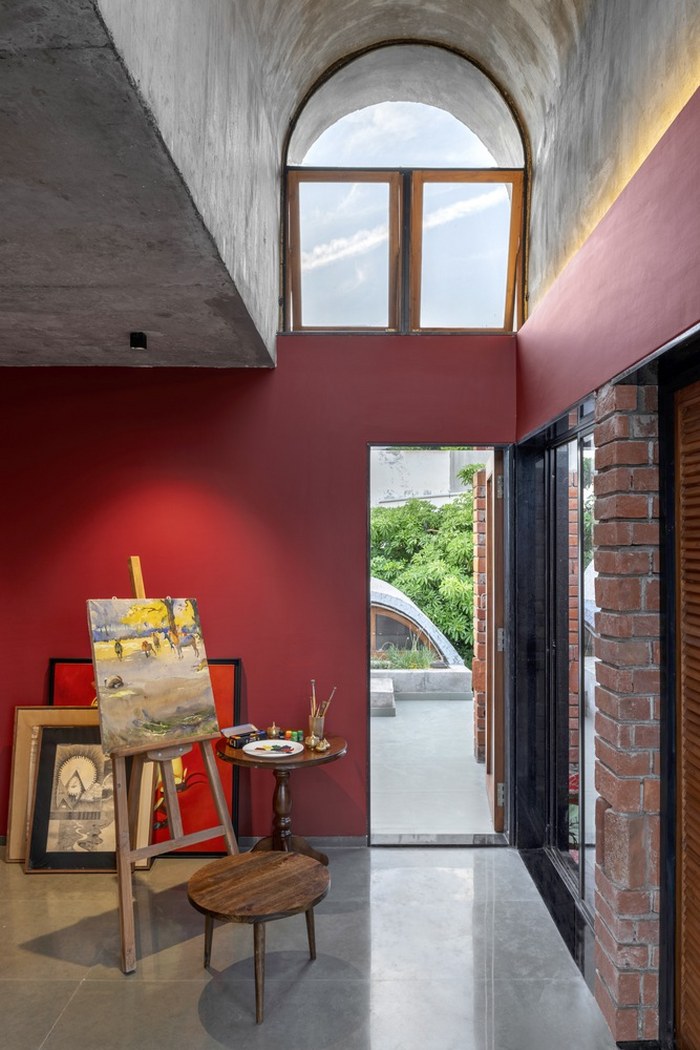 This House With A Vault Roof is Specifically For An Artist | Vrushaket ...
