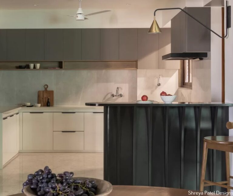 20 Breakfast Counter Designs: Amazing Indian Kitchen Choices