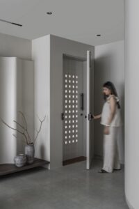 This Home is an Embodiment of Contemporary Modern Interior Design | The ...