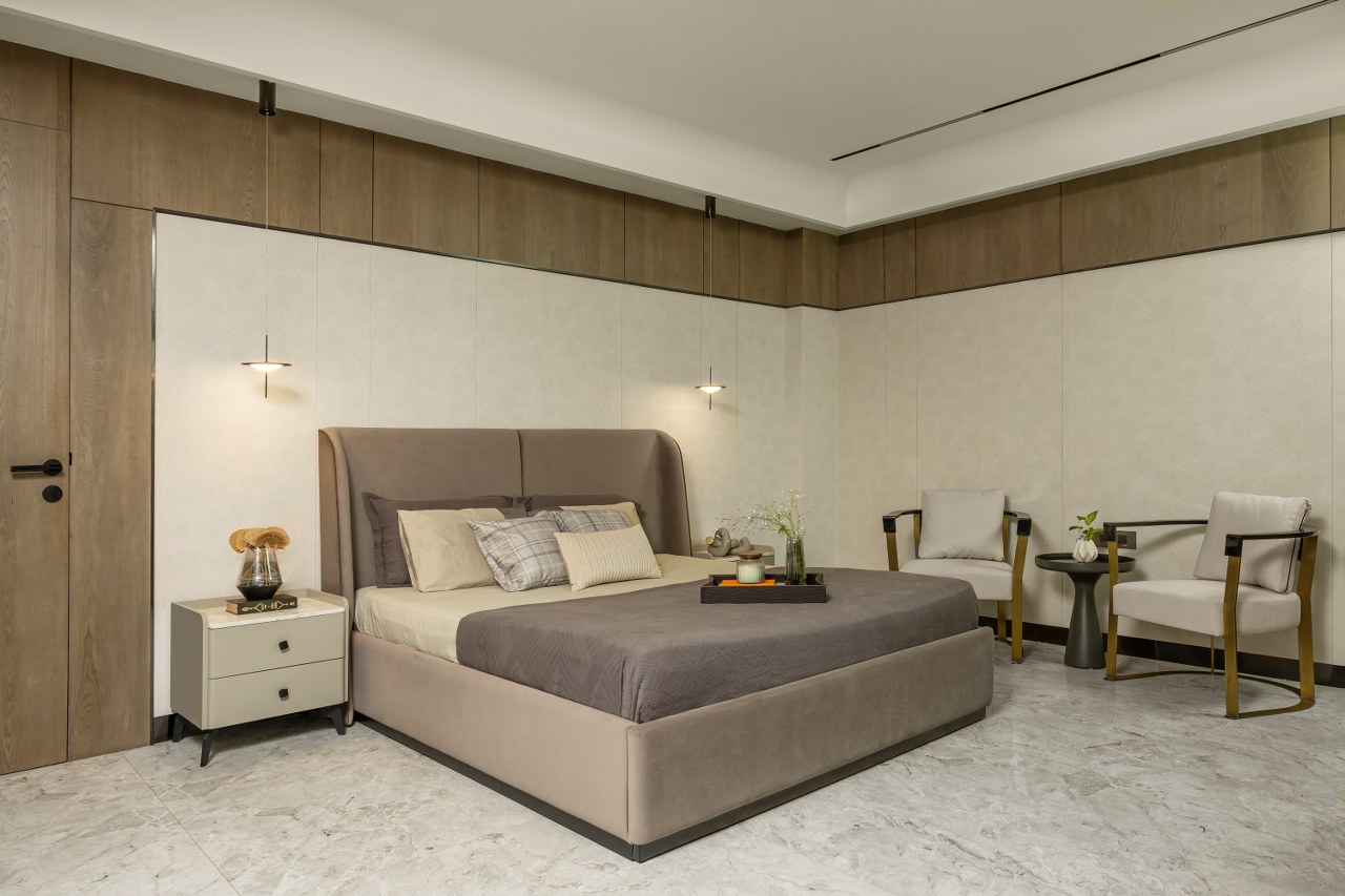 A Sanguine Symphony of Eclectic Style Interior Design in a Contemporary ...