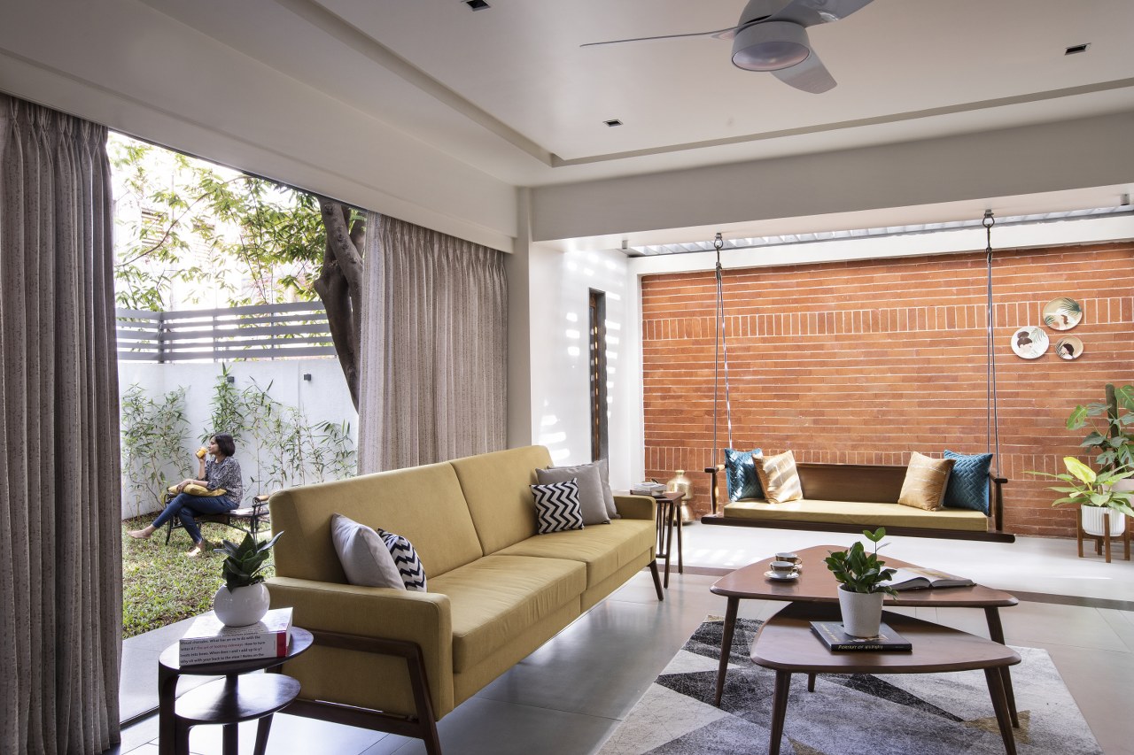 This Home Creates a Harmonious Design for Three Generations | Chaware ...