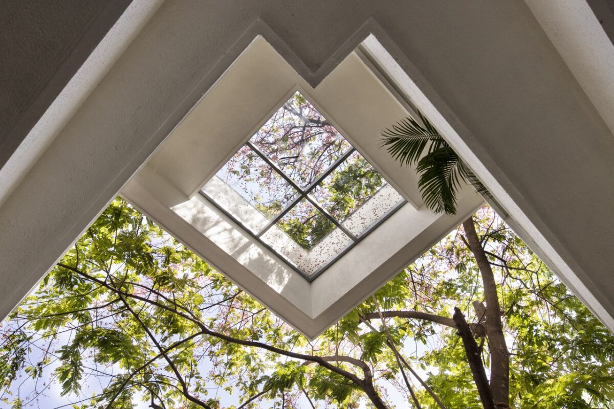 This Home Creates a Harmonious Design for Three Generations | Chaware ...