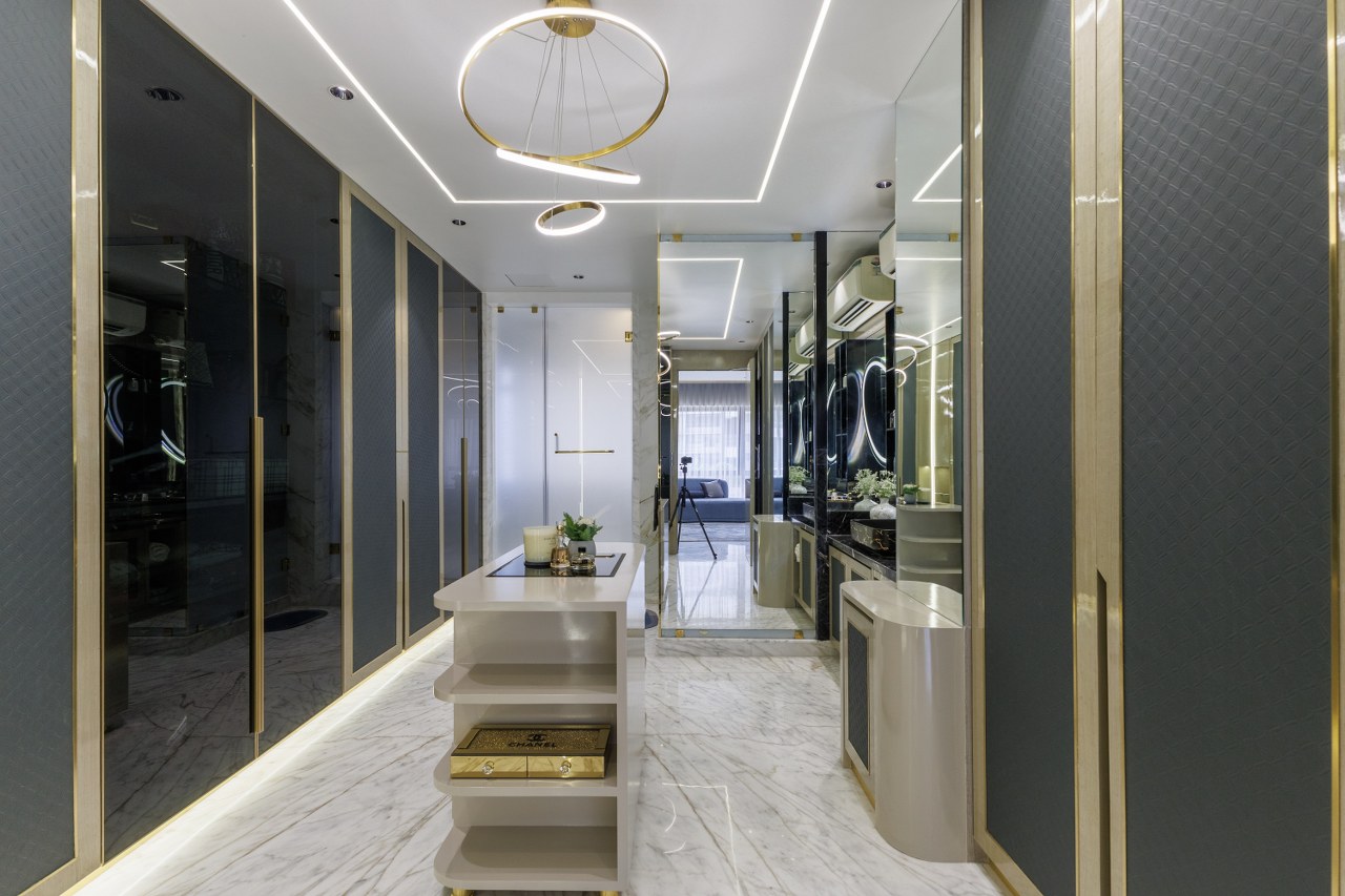 Luxurious Apartment in Pune is A Journey Through Unparalleled Grandeur ...