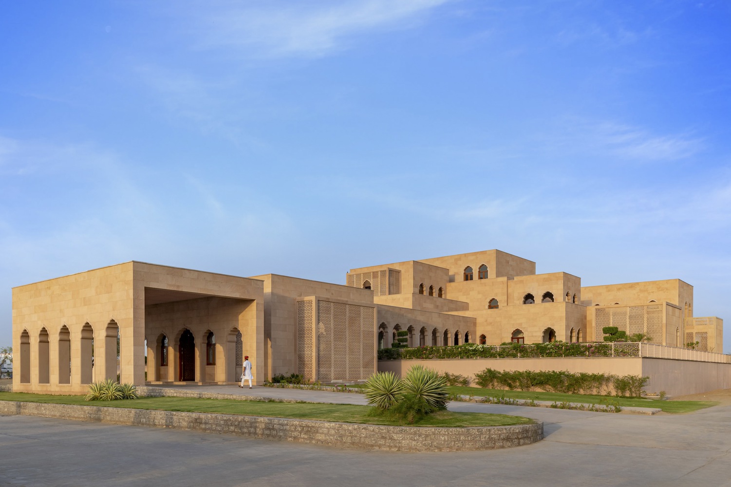 This House Imbibes The Traditional Principles Of Rajasthan Architecture ...