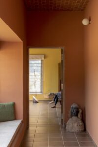 The Goal of this Riverbank House is to Harmonize with their ...