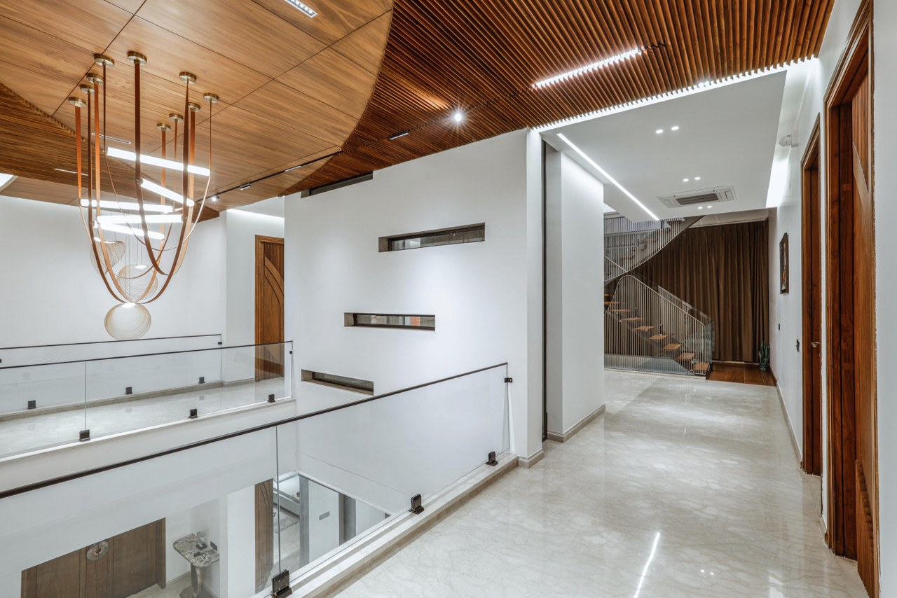 A Studio House Design Which Minimizes Internal Walls To Maximise ...