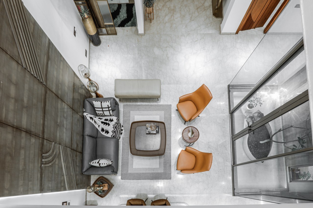 A Studio House Design Which Minimizes Internal Walls To Maximise ...