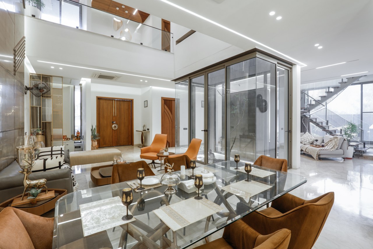 A Studio House Design Which Minimizes Internal Walls To Maximise ...