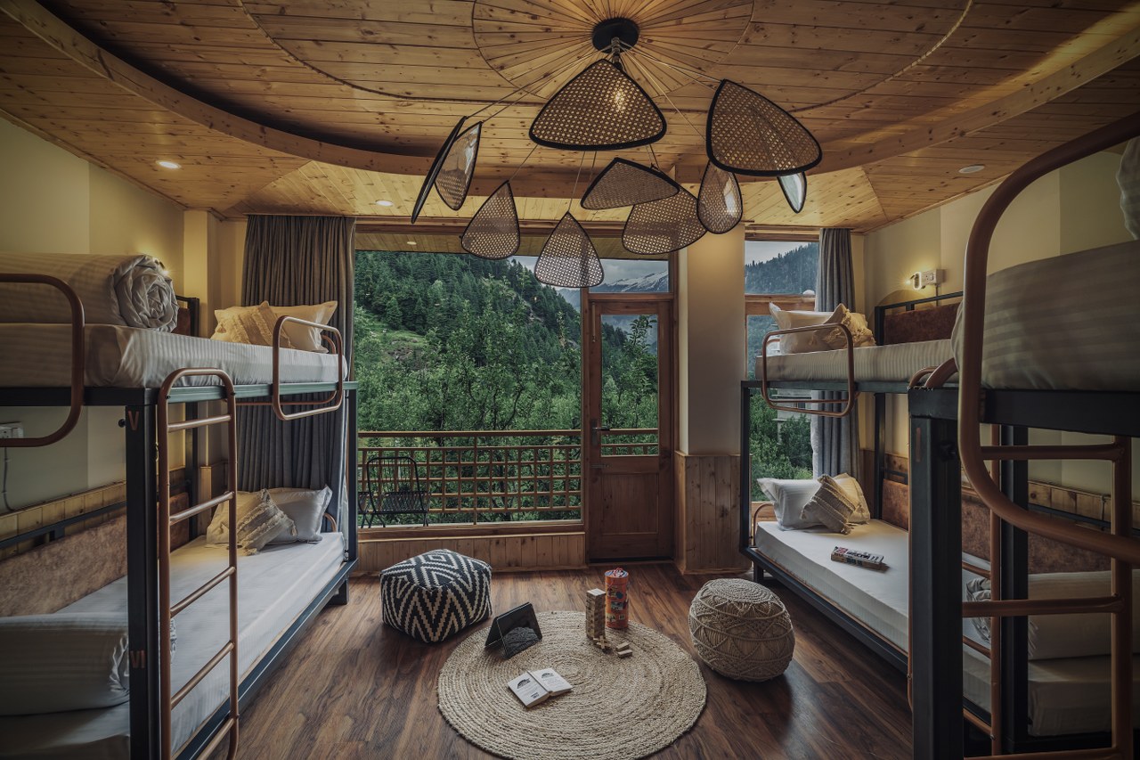 This Zostel in Manali Draws Inspiration From The Majestic Peaks | Space ...