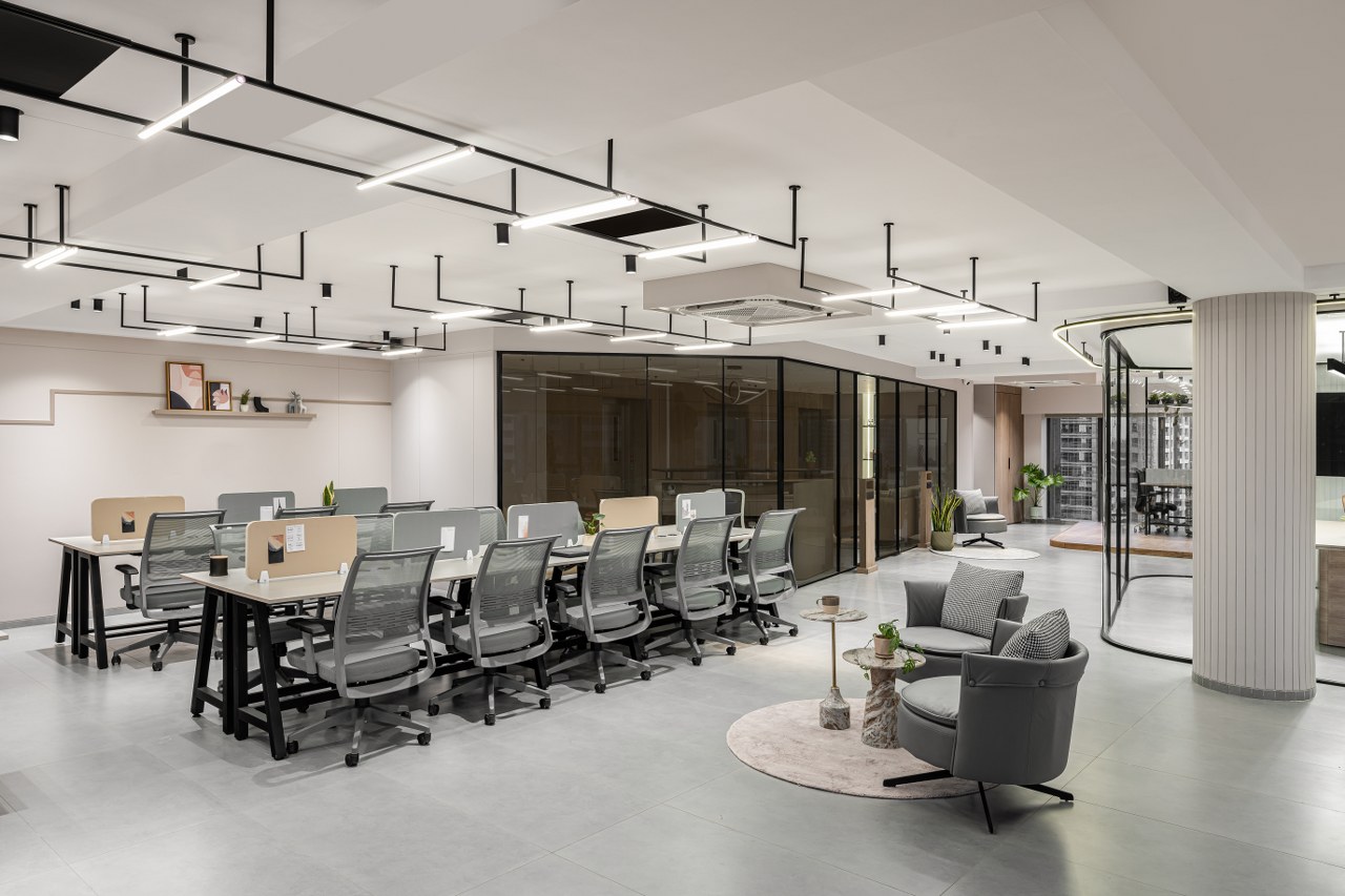 This IT Office Interior Design Epitomises Modern Workspaces | ARSCAPE ...
