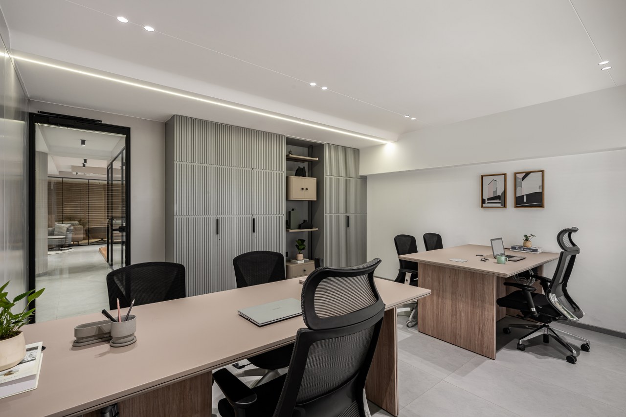 This IT Office Interior Design Epitomises Modern Workspaces | ARSCAPE ...