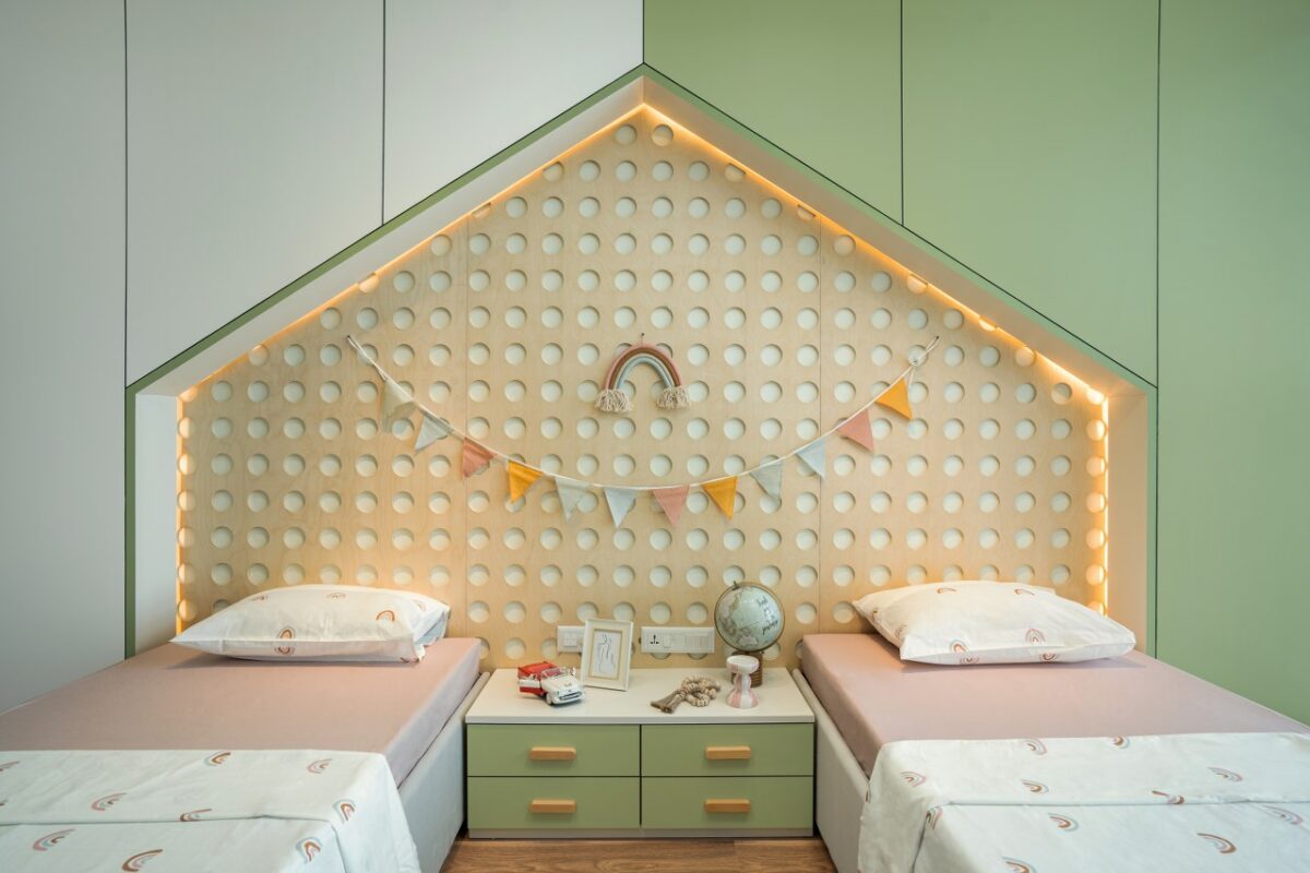 This Luxurious Modern Home Sparks Contemporary Elegance | DREAMSPACE ...