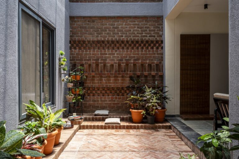 This Home Has Rekindled The Essence of Pune's Wada House | 100 Ants ...