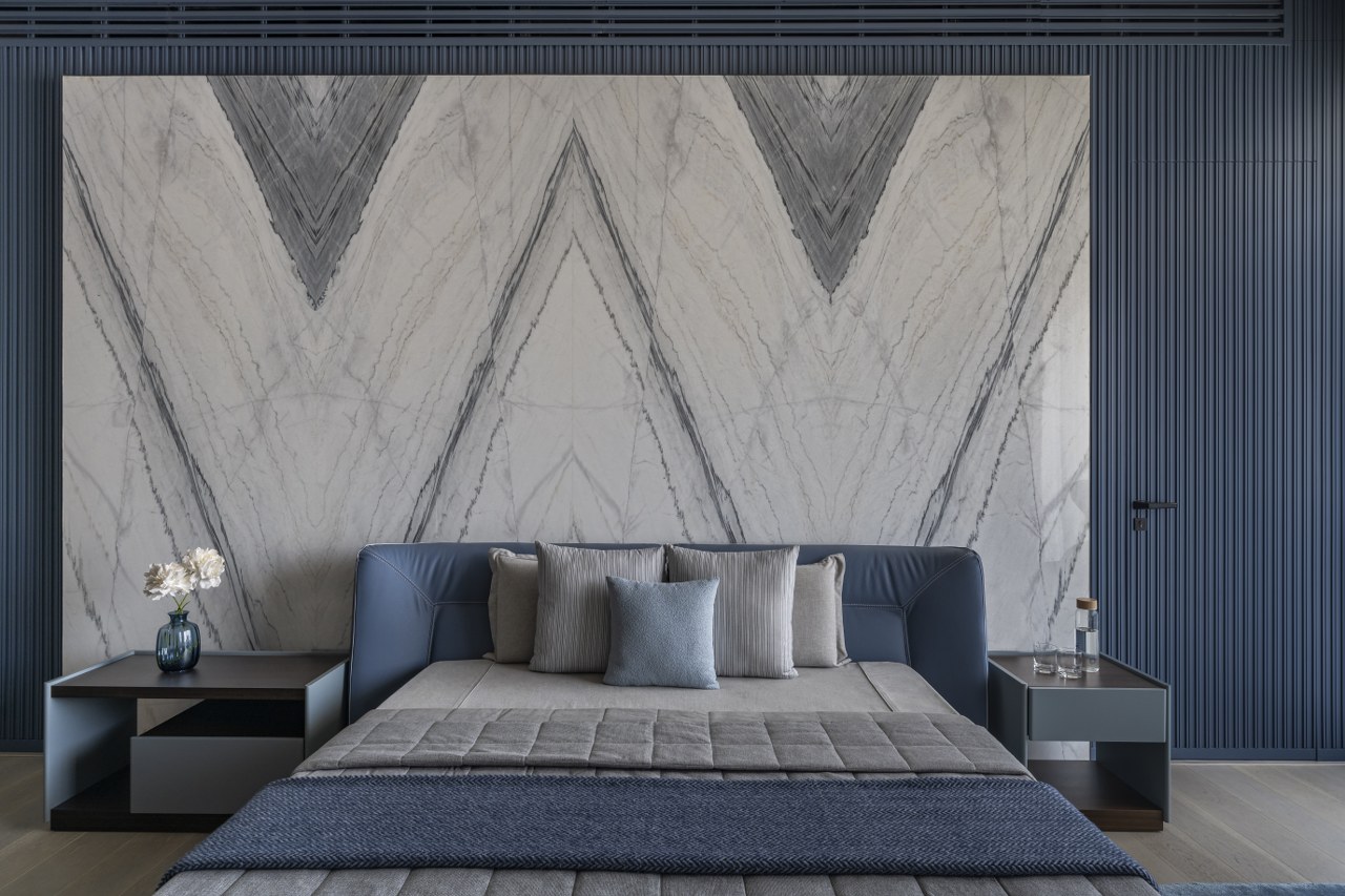 The Spaces in the Residence with Concrete Wall Forms Communicate ...