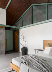 This Gable Roof House Welcomes One With The Sound of Flowing Water ...