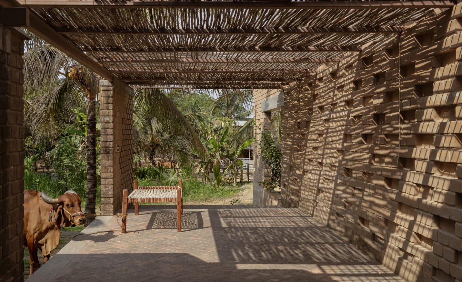 The Architecture Transcends Time in this Guesthouse Design | studioXS