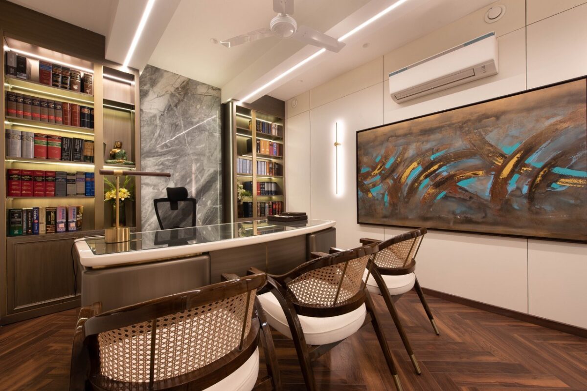 This Legal Office Design in Delhi Houses Generations of Libraries ...