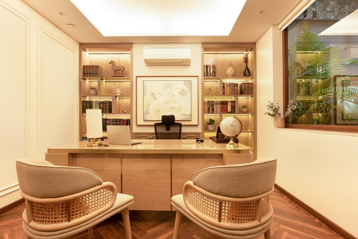 This Legal Office Design in Delhi Houses Generations of Libraries ...