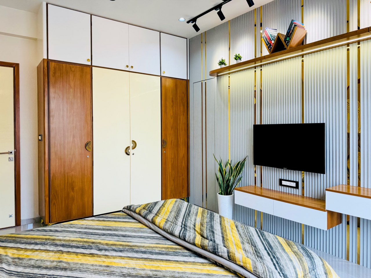 This Luxurious Home Design Embodies a Blend of Functionality and ...