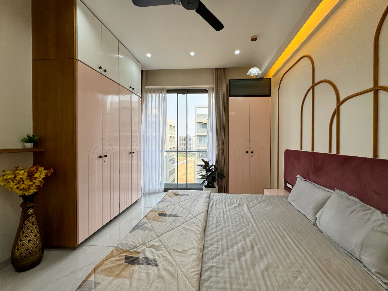 This Luxurious Home Design Embodies a Blend of Functionality and ...