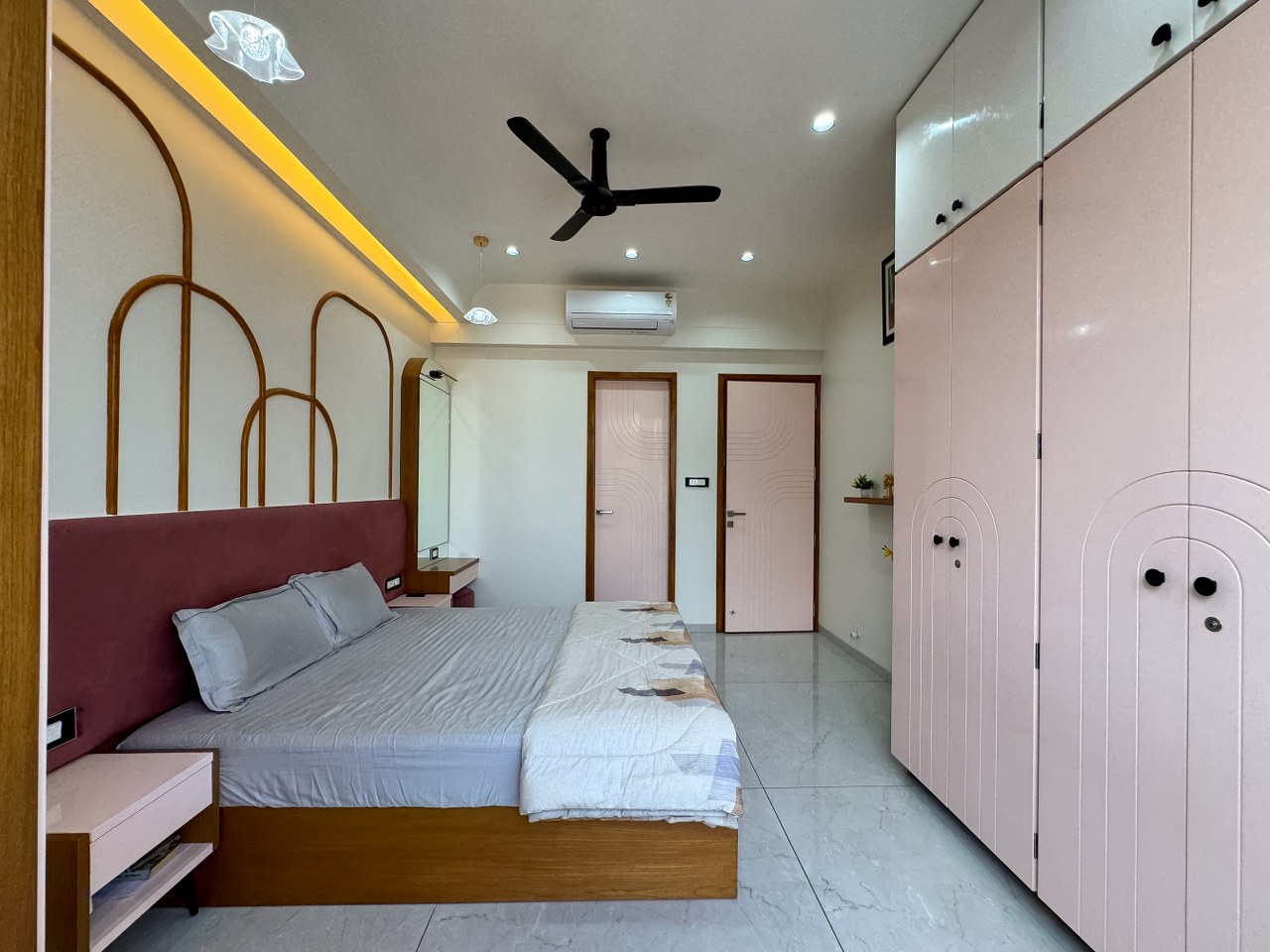 This Luxurious Home Design Embodies a Blend of Functionality and ...