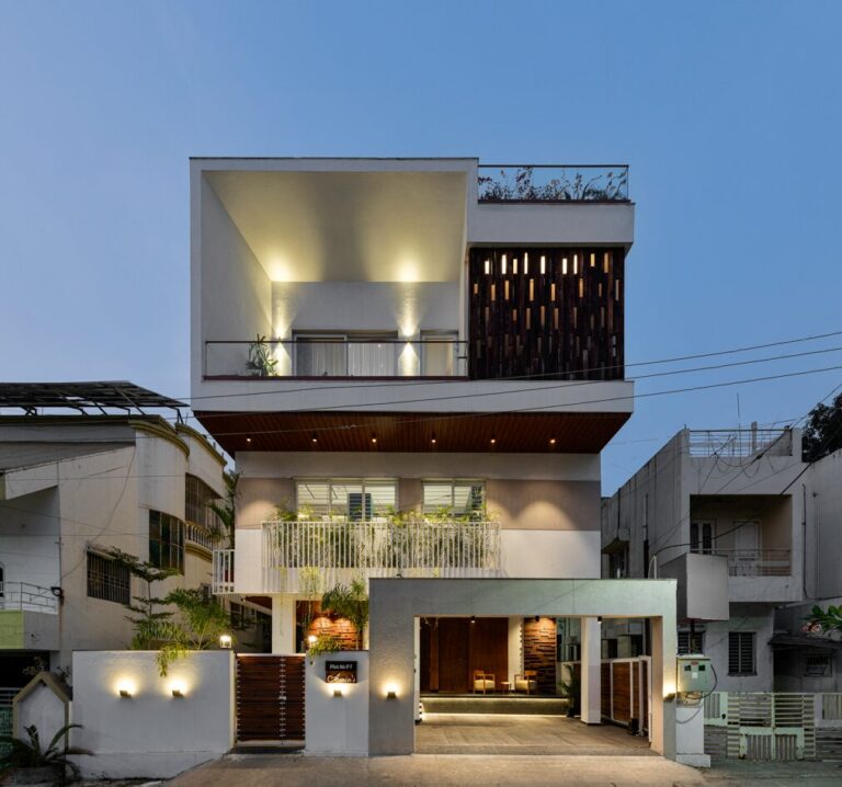 A Neutral Palette is Introduced to the Minimalist Modern Home | Design ...
