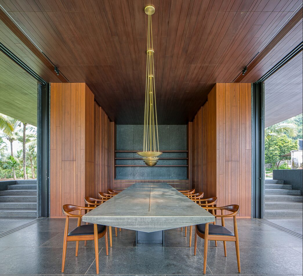 The Plan Of This Modern Minimal Home Traces The Parikrama Path | SPASM ...