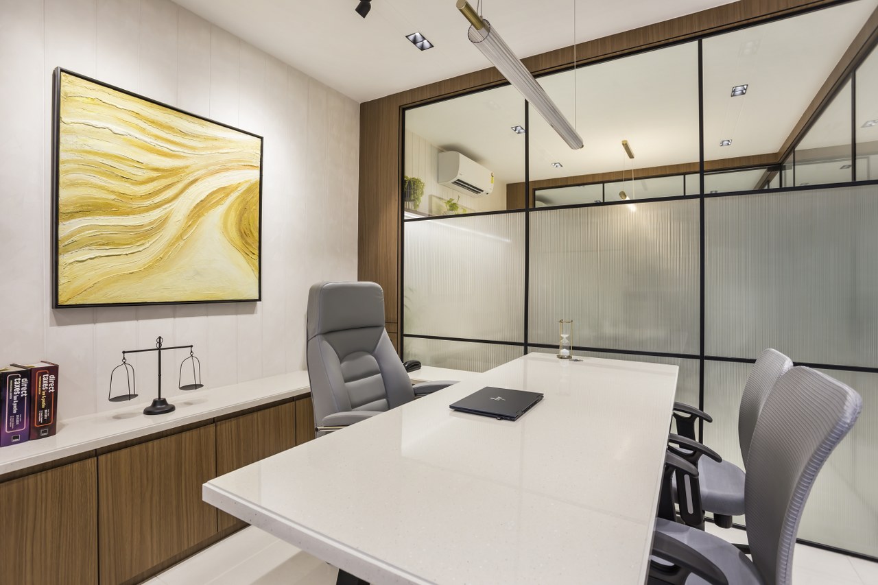 This Intelligent yet Modernist Office Makes the Space Brim with Life ...