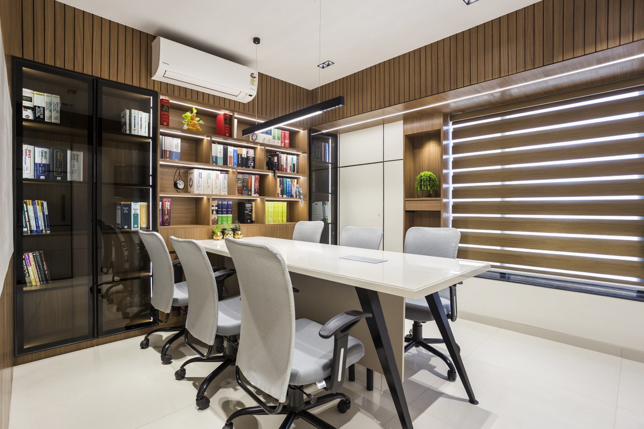 This Intelligent yet Modernist Office Makes the Space Brim with Life ...