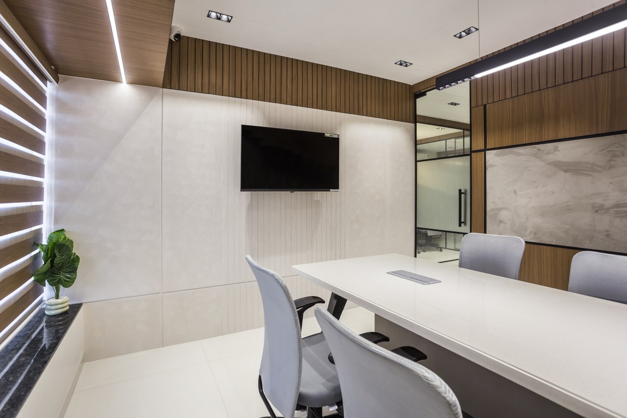 This Intelligent yet Modernist Office Makes the Space Brim with Life ...